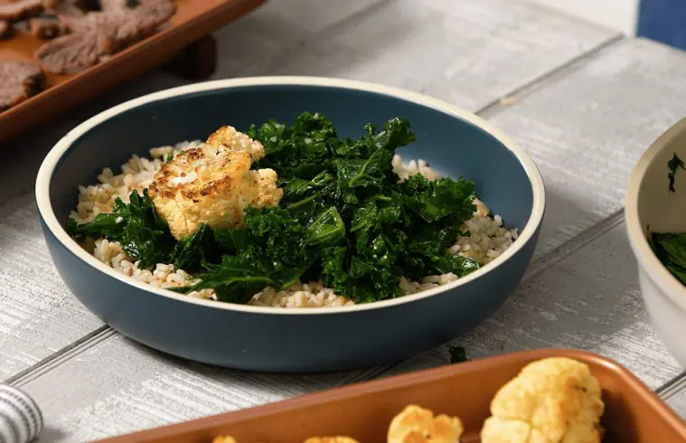 Steak and Kale Rice Bowls - John Soules Foods